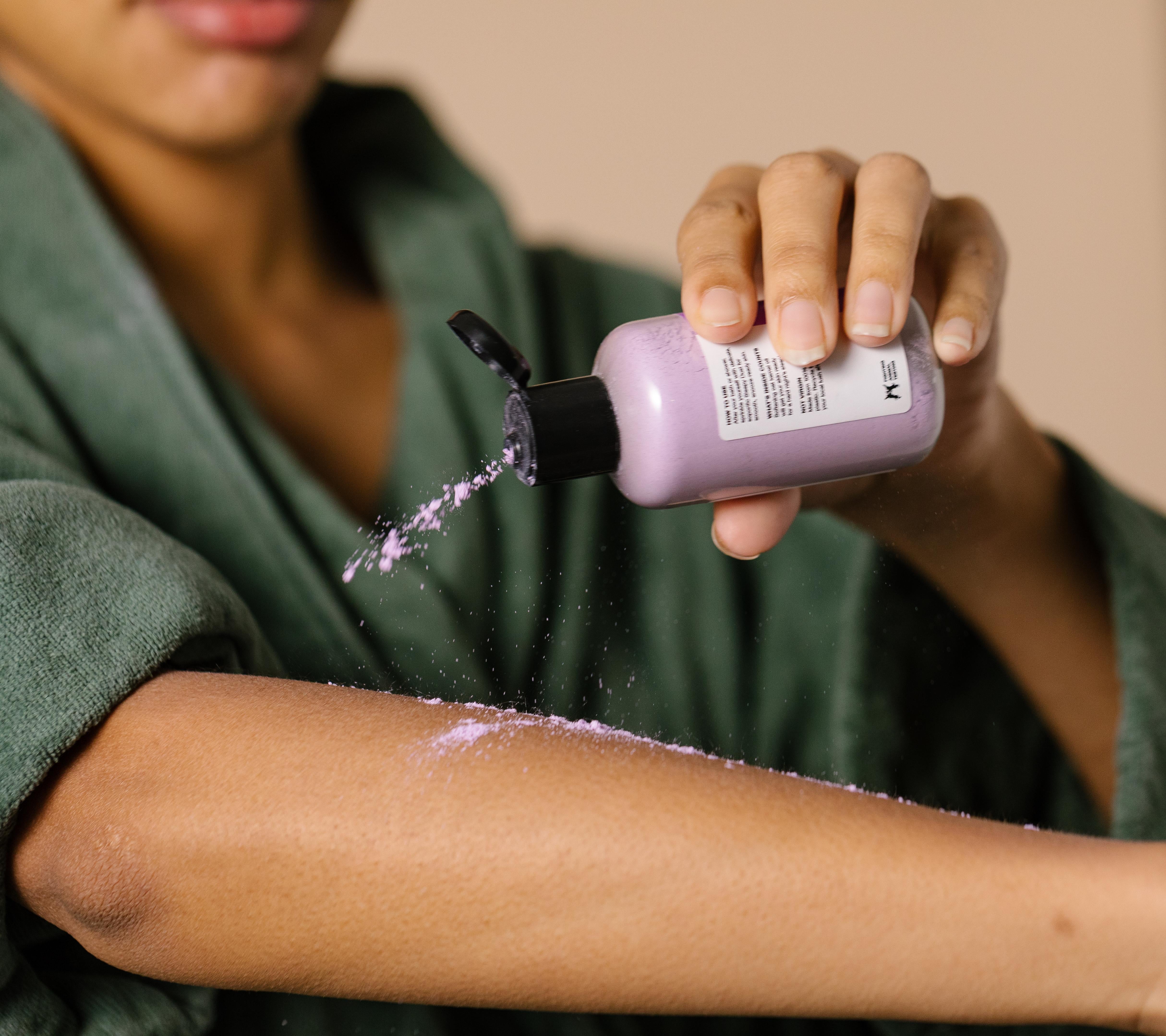 Deodorant and dusting powders – Lush Saudi Arabia
